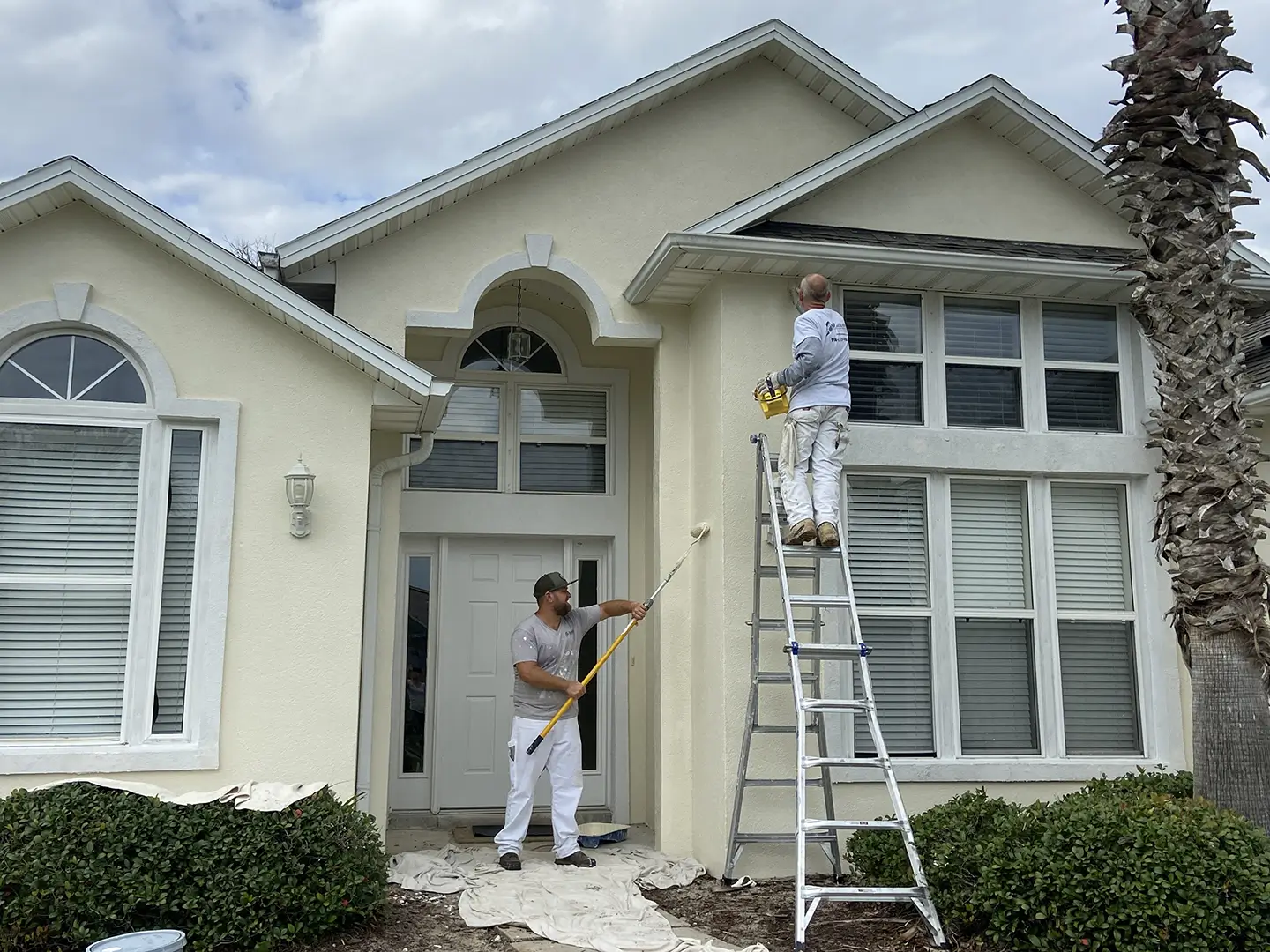 How to coat a parapet wall: Protection and waterproofing