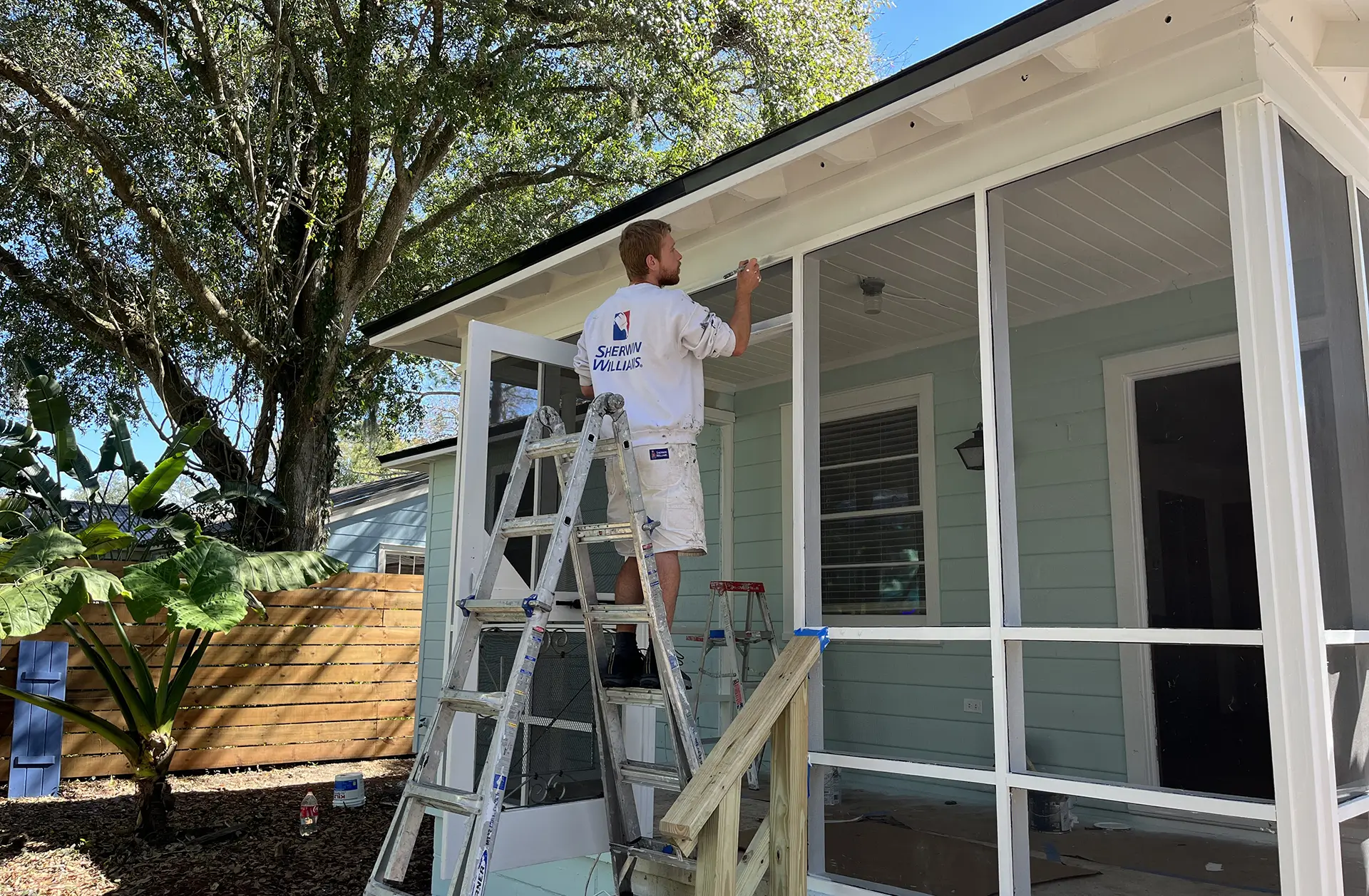 Does humidity affect paint drying, or cause cracks in painted wallls?